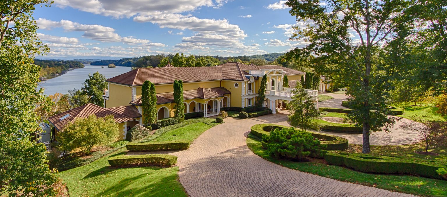 Villa Collina sells for $11M – Cityview
